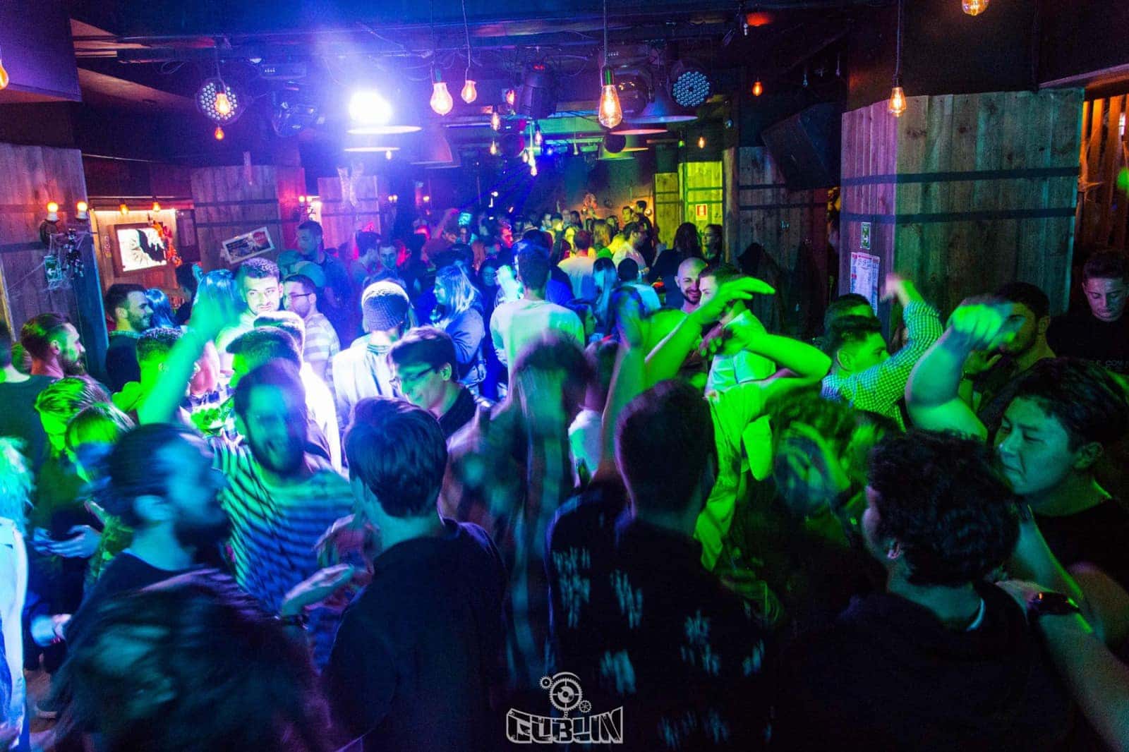 How to Date Girls in Constanța - Where to Find Love and Relationship