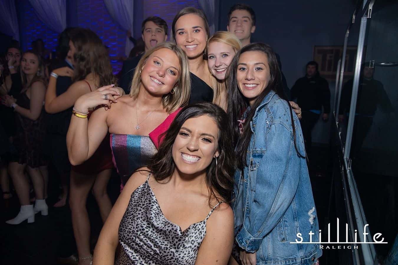 How to Date Girls in Raleigh - Where to Find Love and Relationship