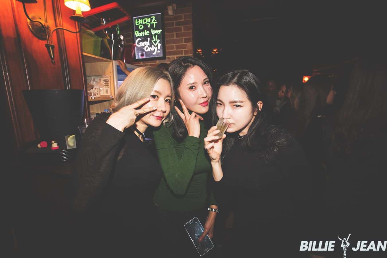 How to Date Girls in Busan - Where to Find Love and Relationship