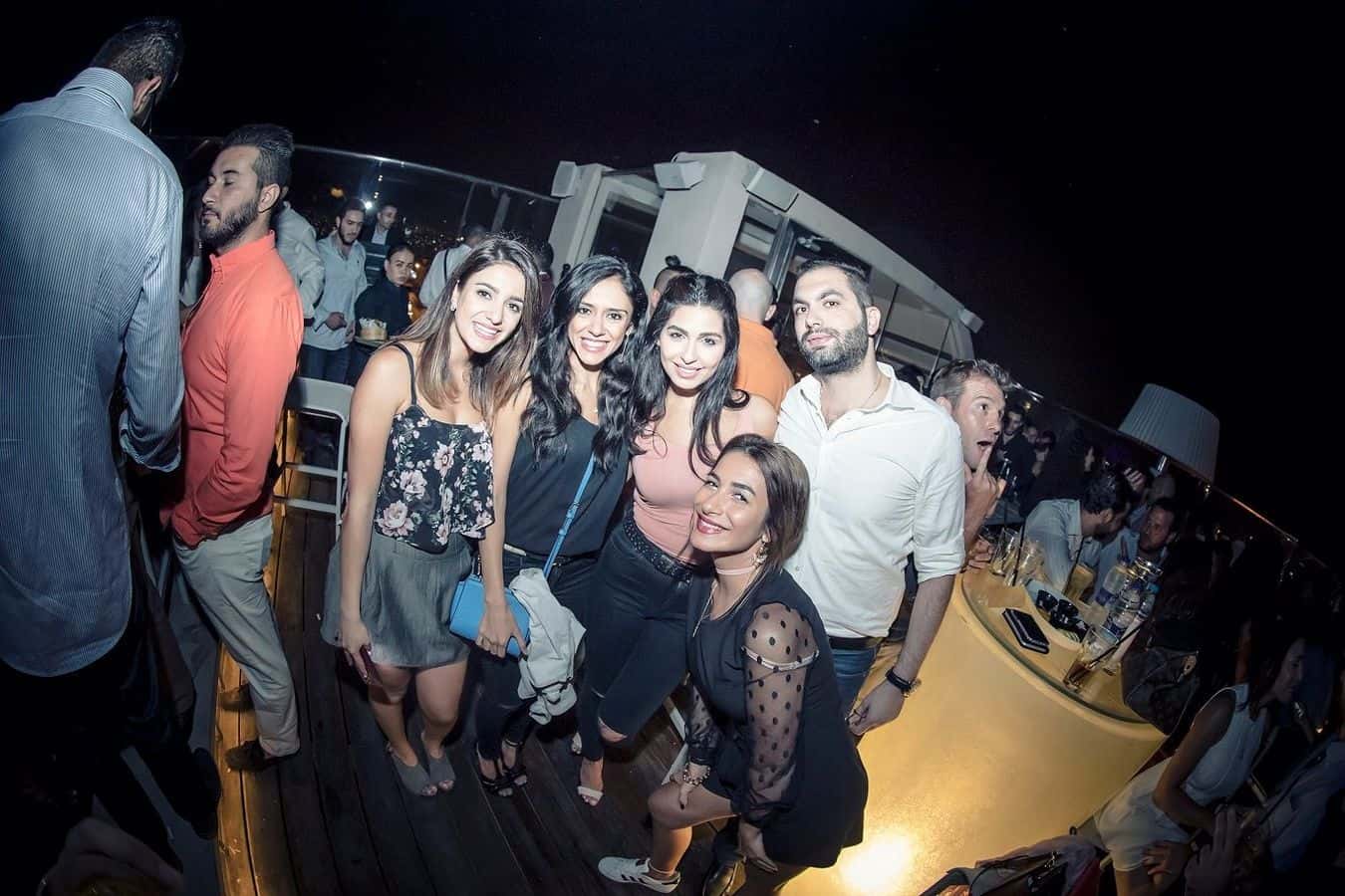 How to Date Girls in Amman - Where to Find Love and Relationship