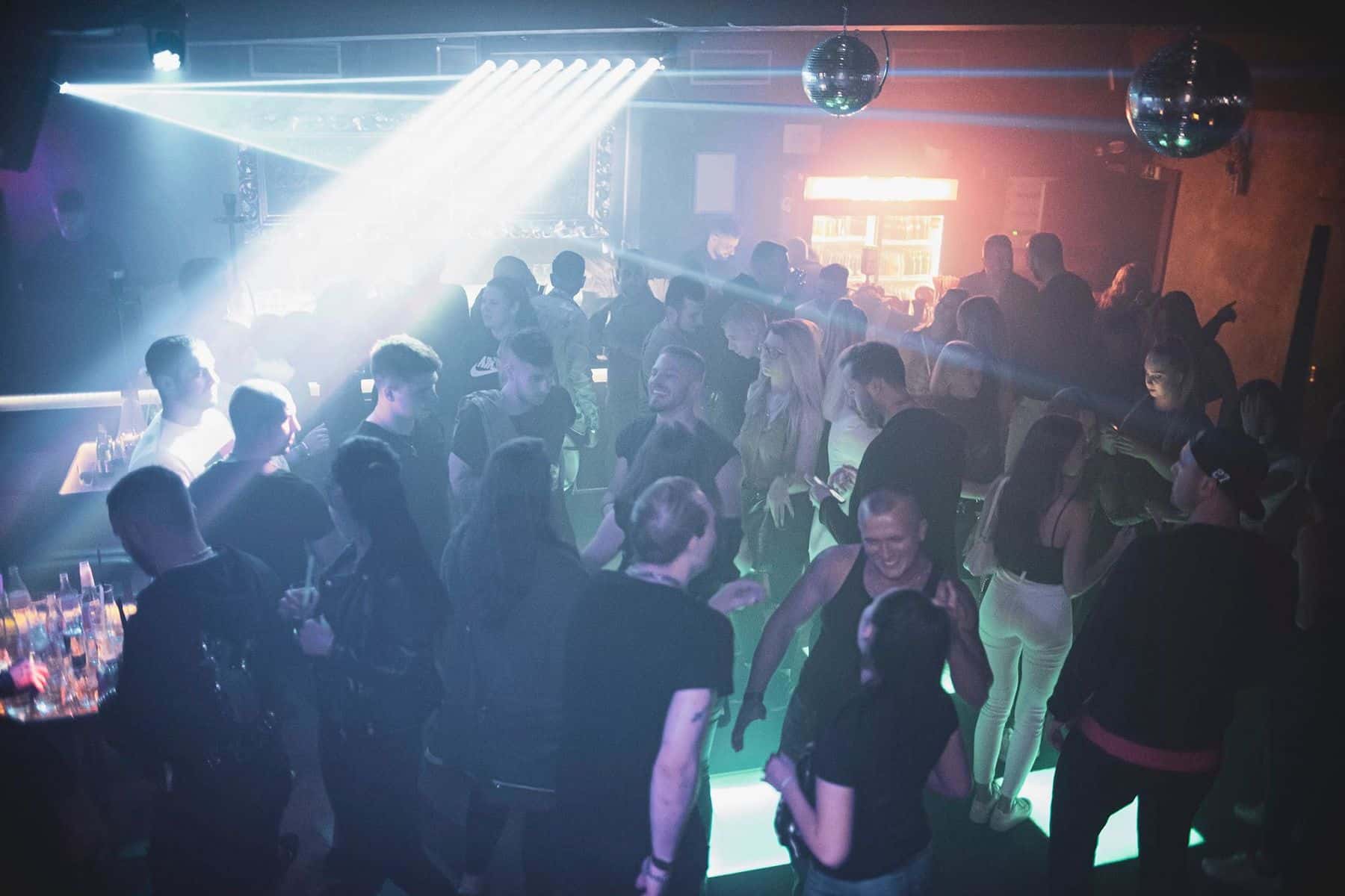 How to Date Girls in Ostrava - Where to Find Love and Relationship