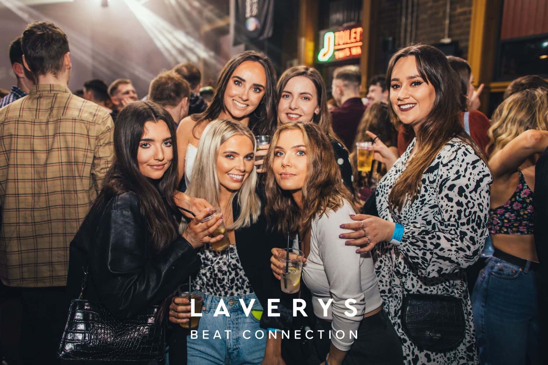 How to Date Girls in Northern Ireland - Where to Find Love and Relationship