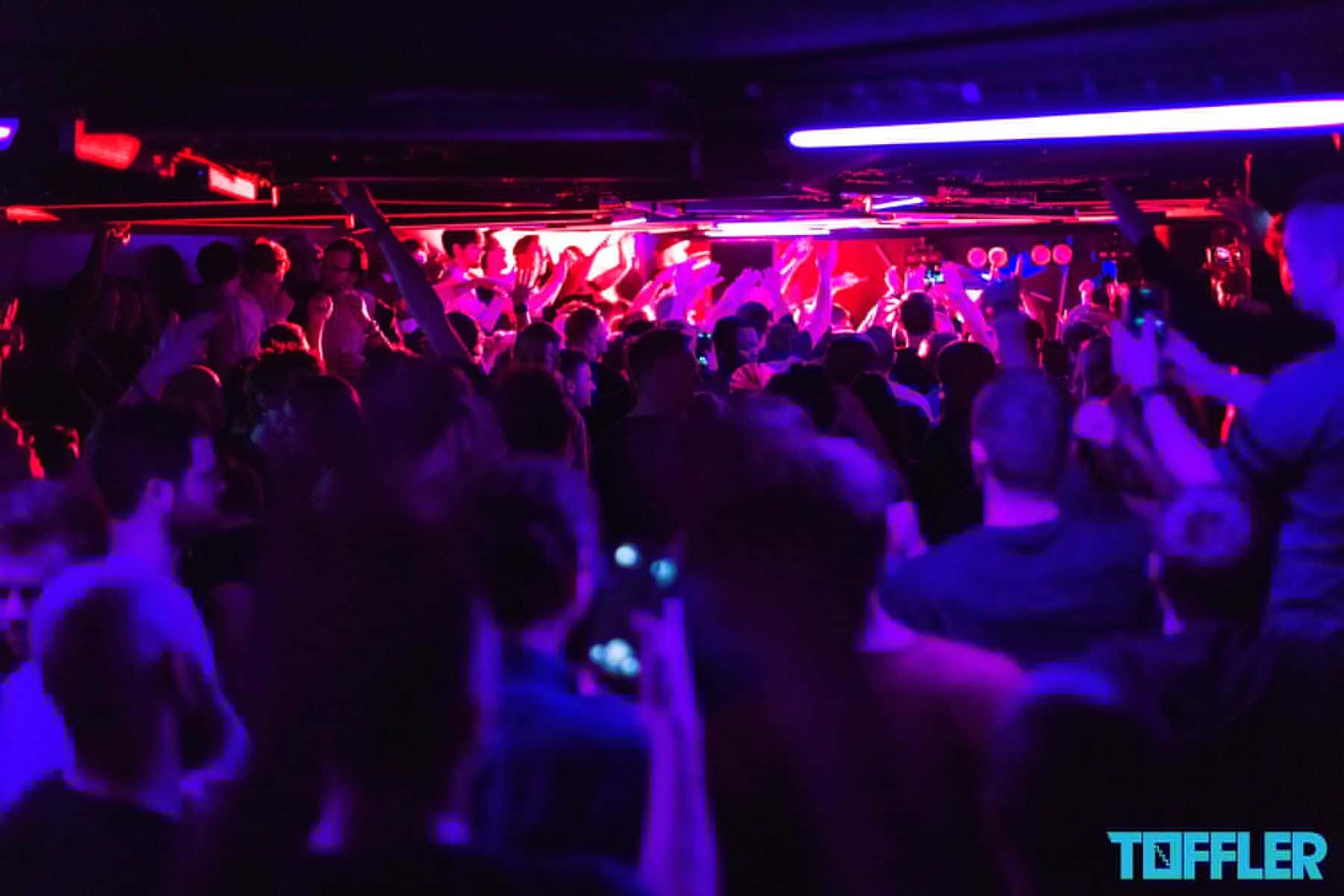 How to Date Girls in Rotterdam - Where to Find Love and Relationship