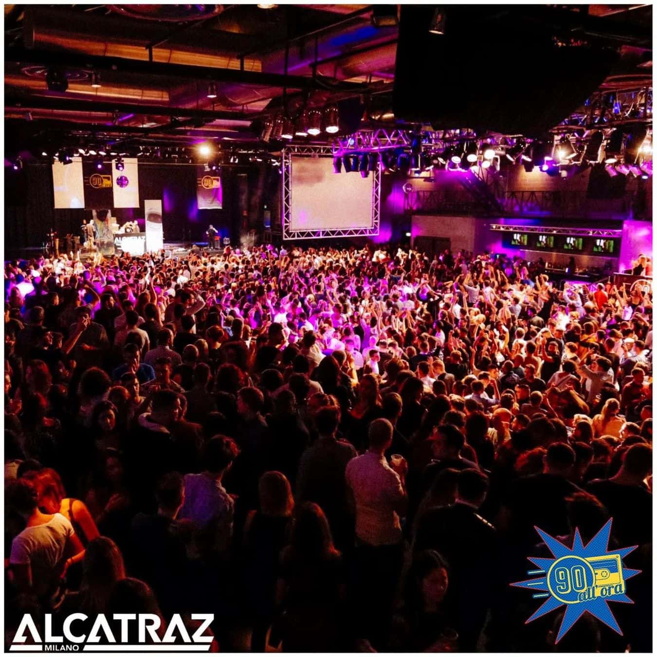 How to Date Girls in Italy - Where to Find Love and Relationship