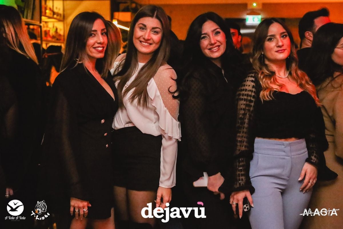 How to Date Girls in Naples - Where to Find Love and Relationship