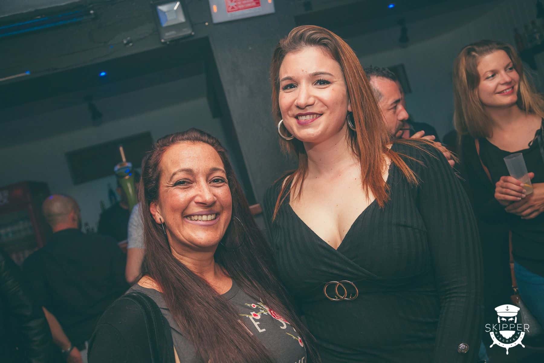 How to Date Girls in Azores - Where to Find Love and Relationship