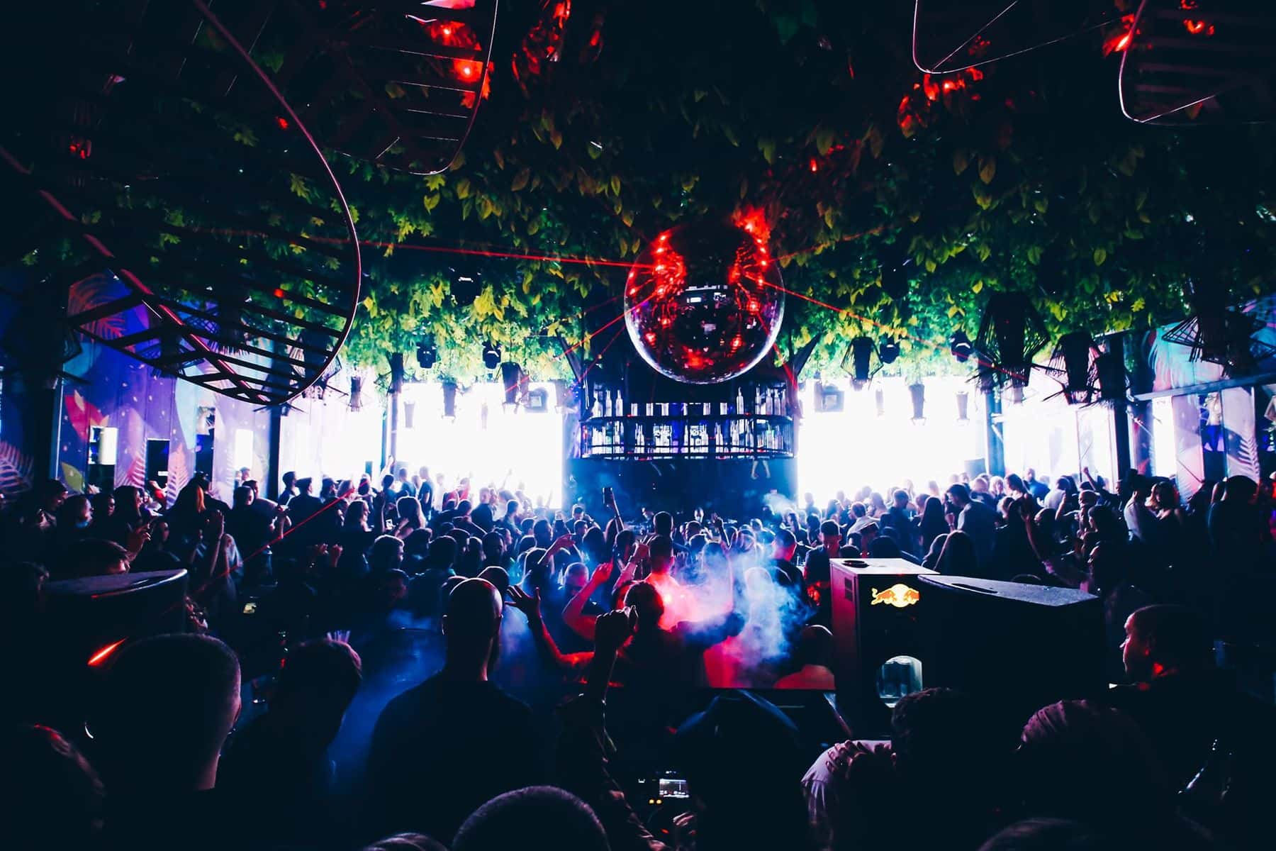 How to Date Girls in Belgrade - Where to Find Love and Relationship