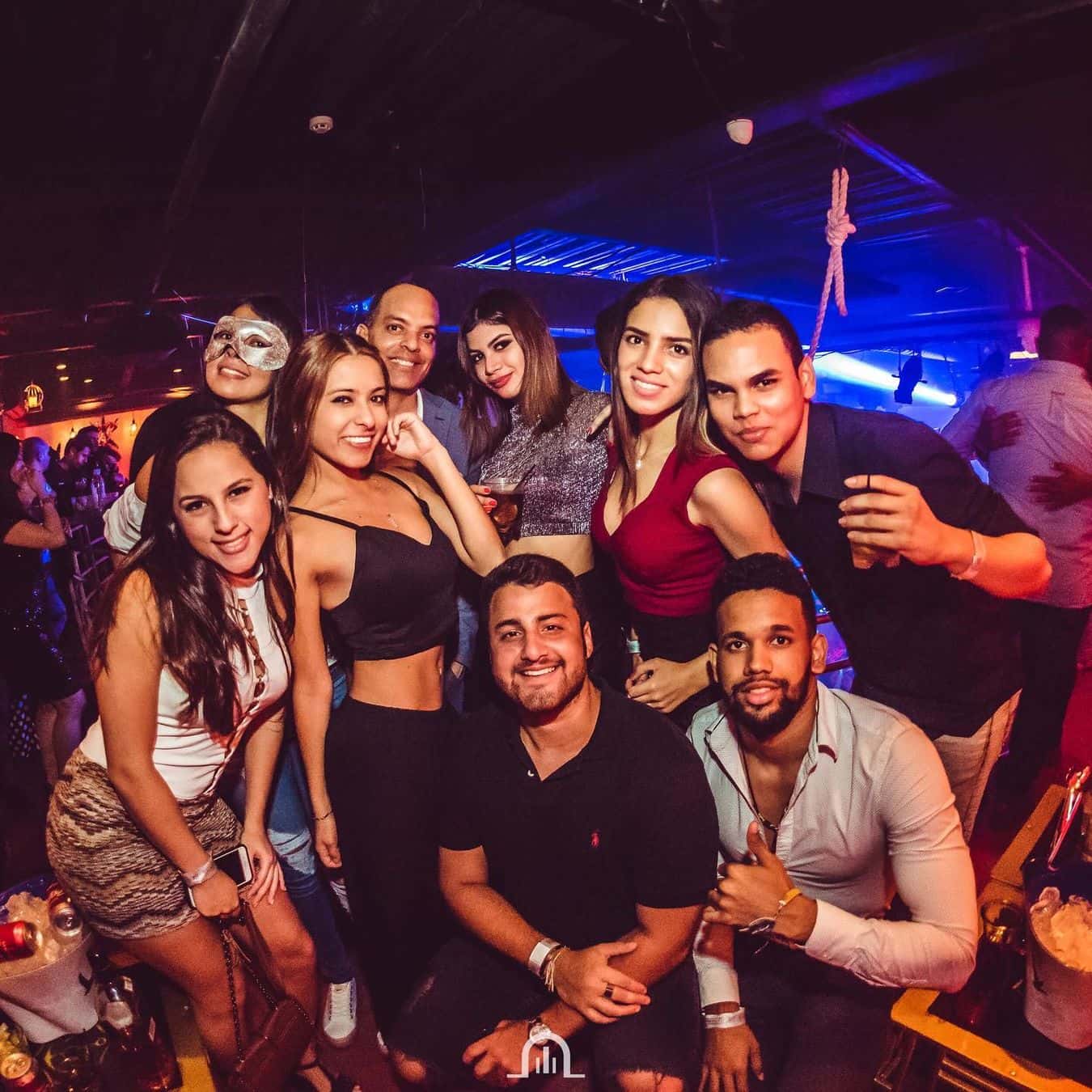 How to Date Girls in Panama - Where to Find Love and Relationship